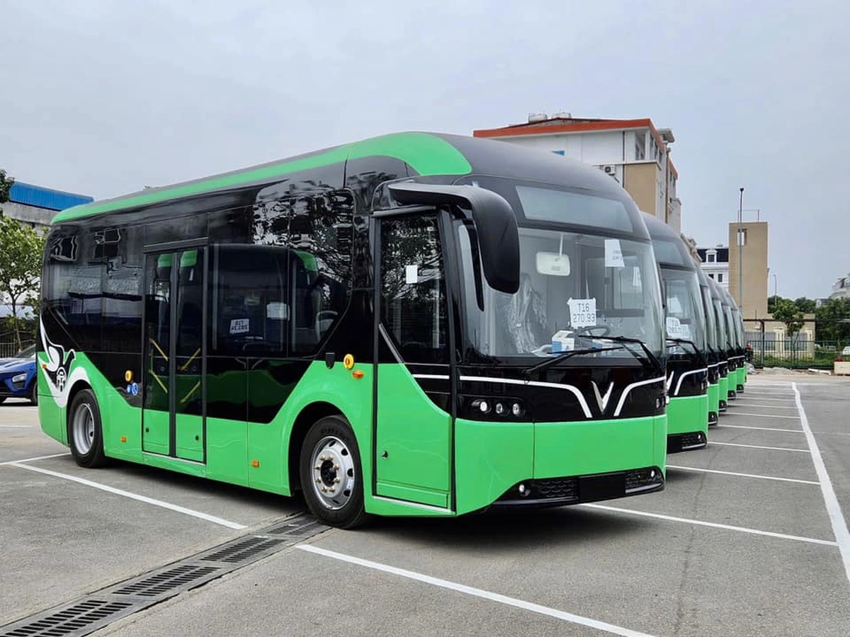 Capital shifts to green buses by 2030