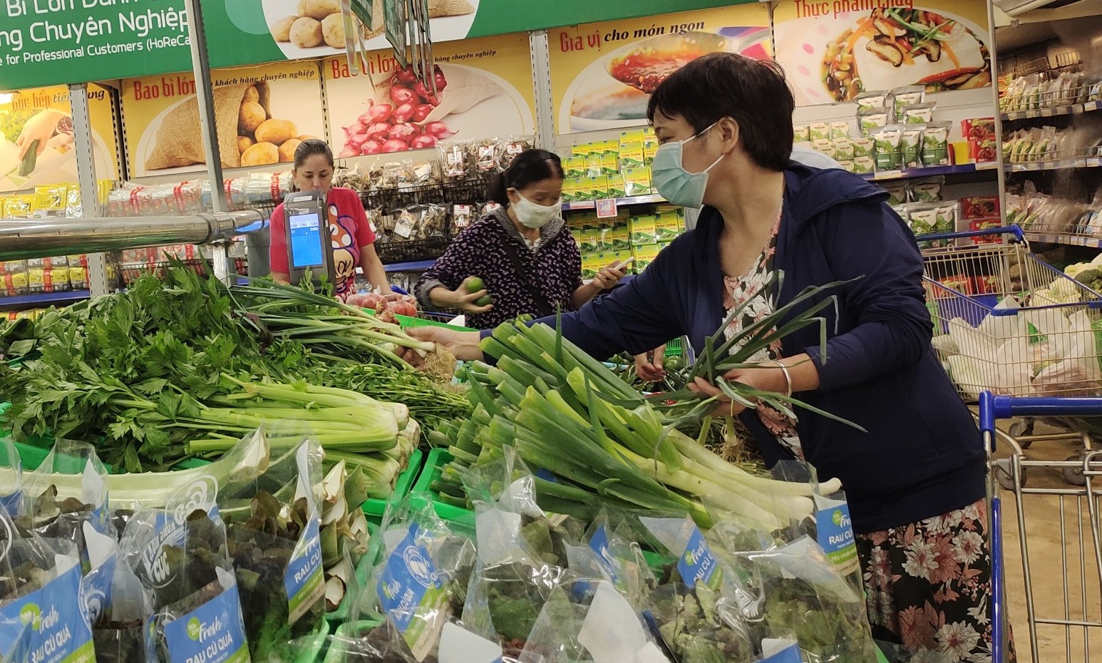 Bảo vệ người tiêu dùng từ vụ rau ‘VietGAP dởm’ vào siêu thị