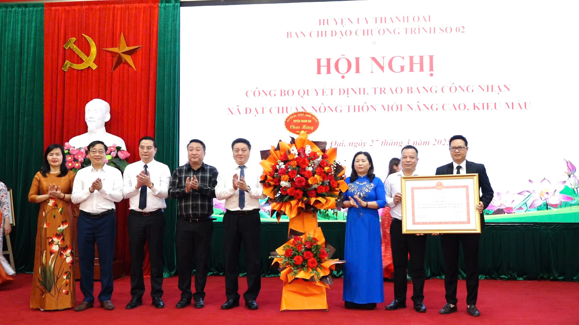 Thanh Oai có thêm 4 xã đạt nông thôn mới nâng cao, kiểu mẫu