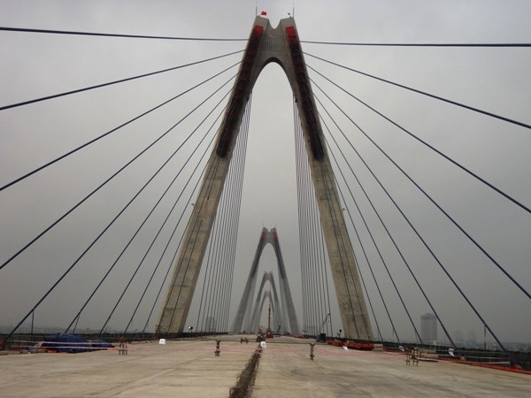 VN, Japan friendship bridge nears completion