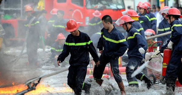 Hà Nội hỗ trợ cho cảnh sát chữa cháy, cứu nạn, cứu hộ 3,6 triệu đồng/tháng