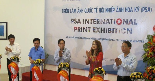 PSA int'l photo exhibition opened